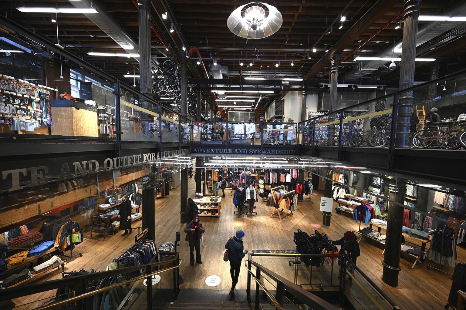 Marketing Strategies and Marketing Mix of REI